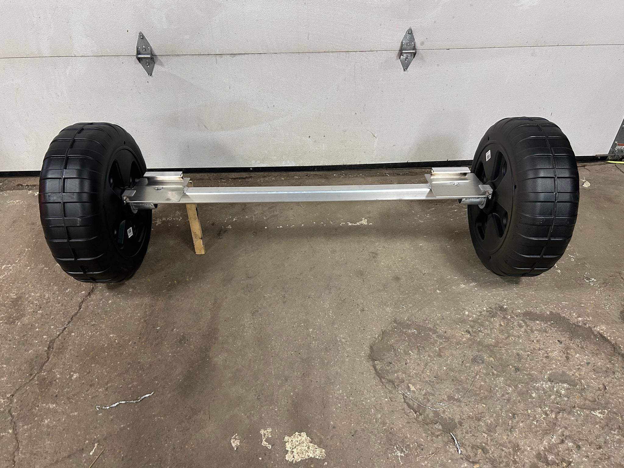 4ft wide Dock Dolly – Nessie Dock.